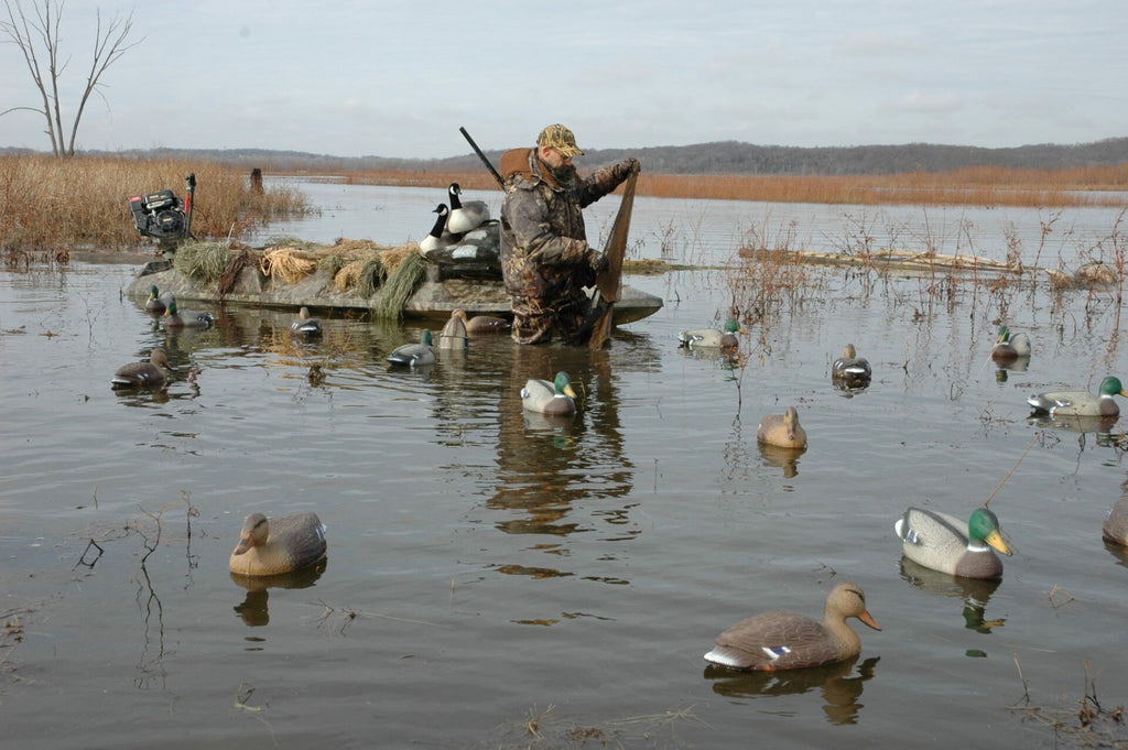 Tips for hunting Canada geese over water